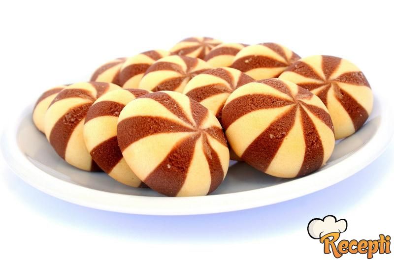 Domaći biskvit - Recepti.com