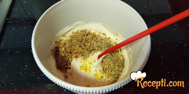 Čokoladni kolač sa kruškama i lešnicima - Recepti.com Čokoladni kolač sa kruškama i lešnicima - Recepti.com